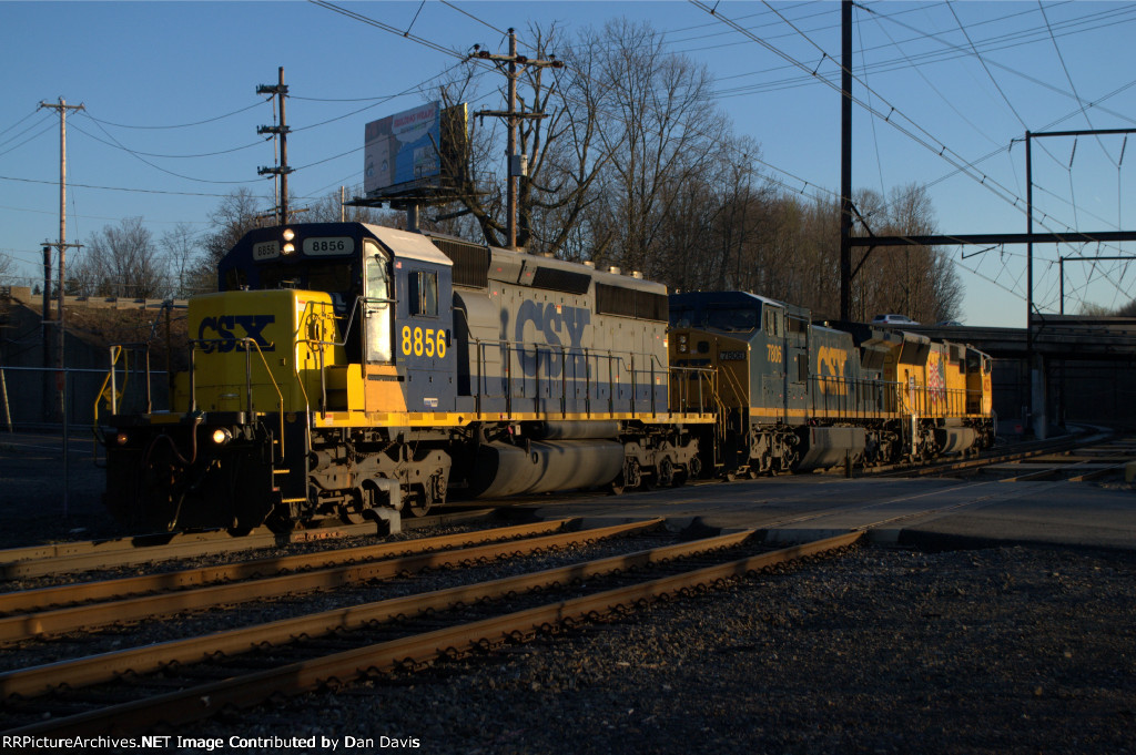 CSX SD40-2 8856 leads Q418-16